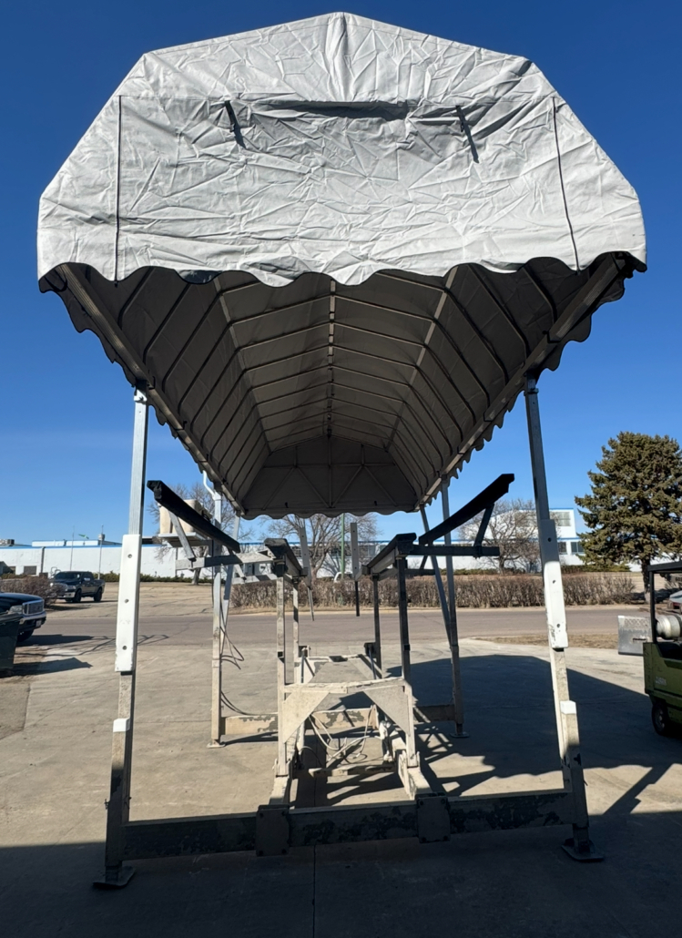 Used Lifts – Linder Dock & Lift Services